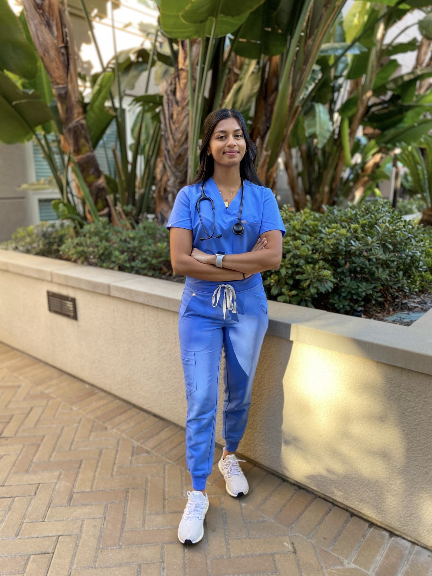 Are FIGS Scrubs Worth It? An In-Depth Review By A Registered Nurse ...